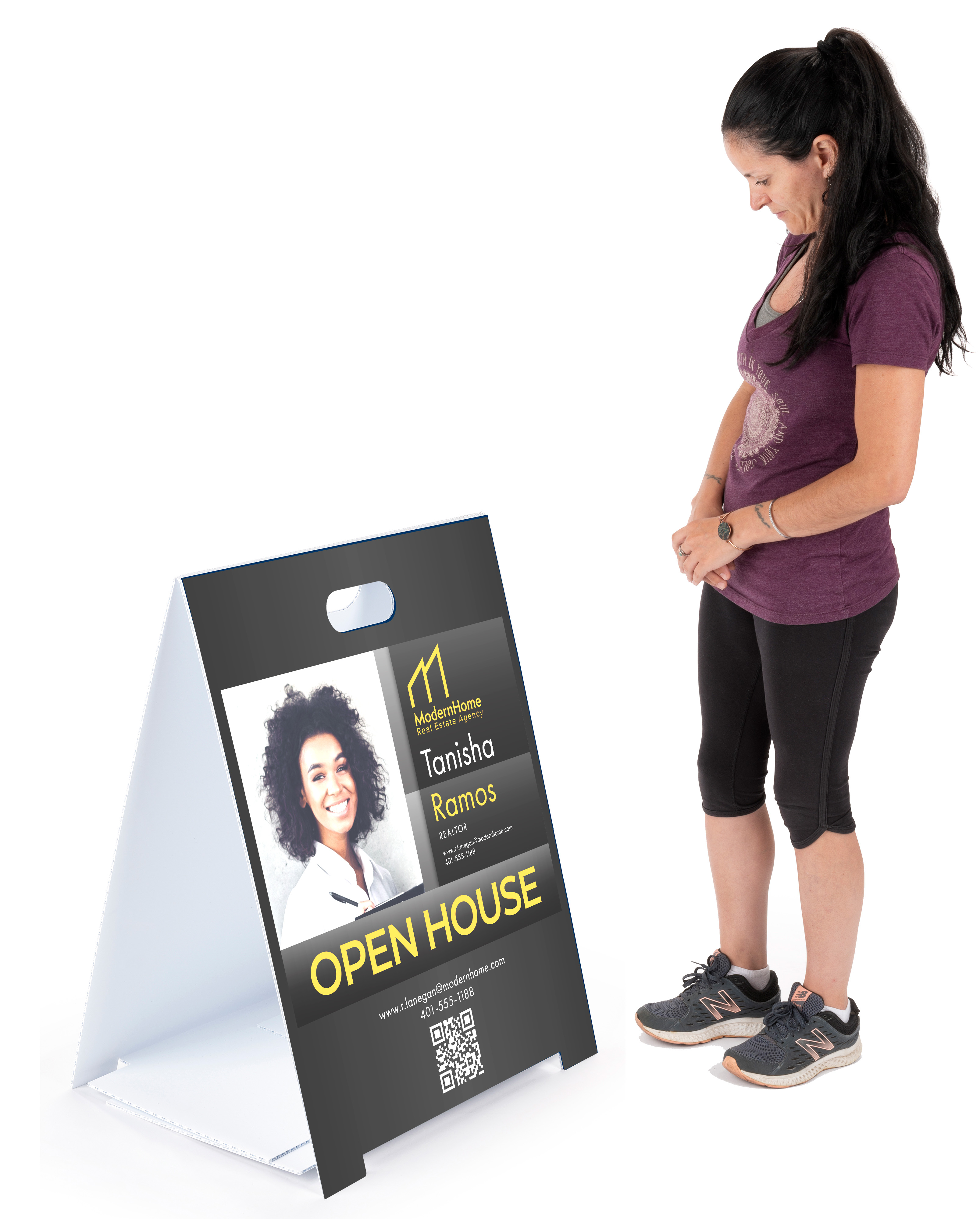 Portable Sidewalk Graphics | Ships Flat Knock-Down Design | Displays2Go