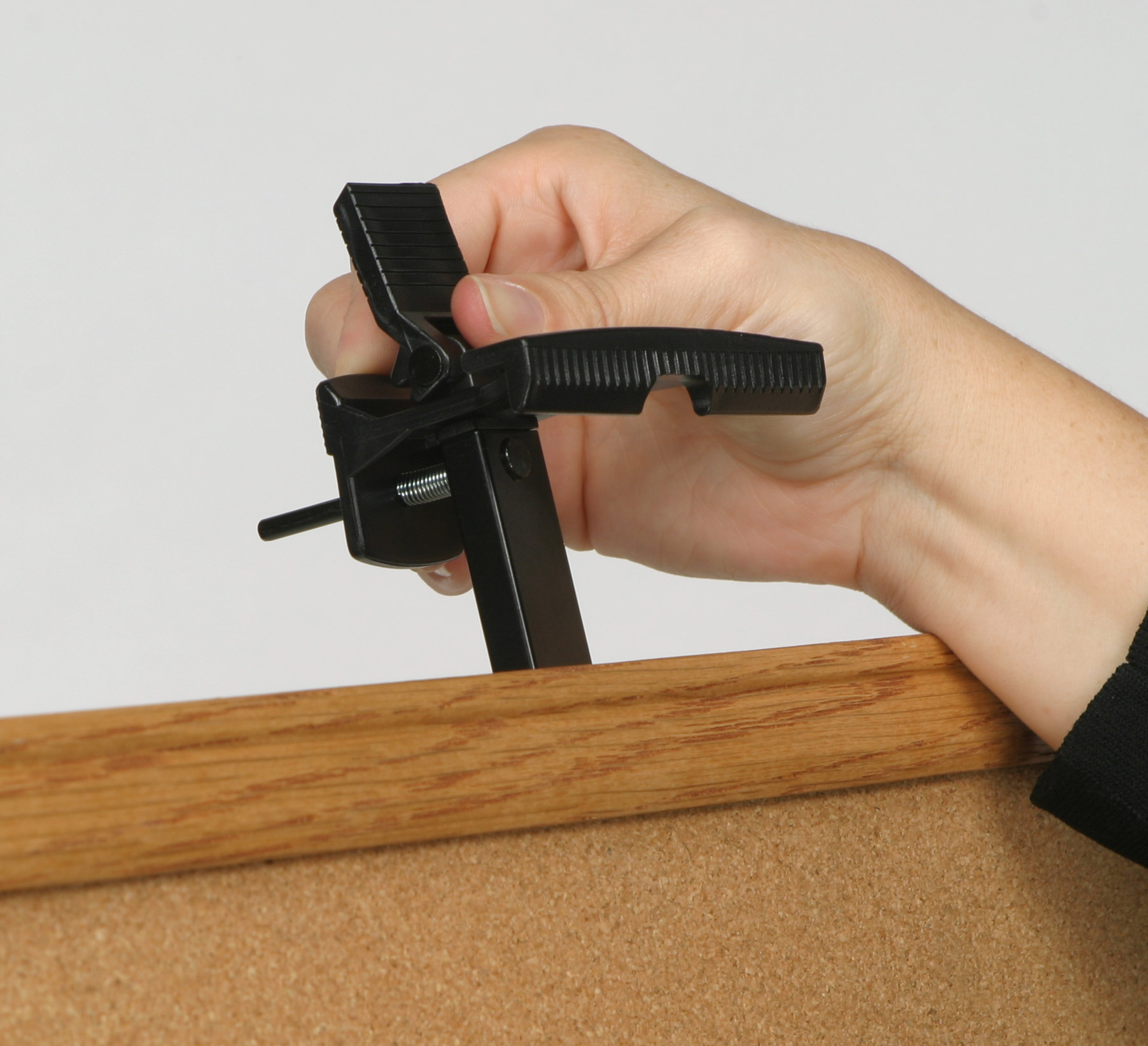 Black Aluminum Easel | Height Adjustable w/ Top Clamp | Displays2Go