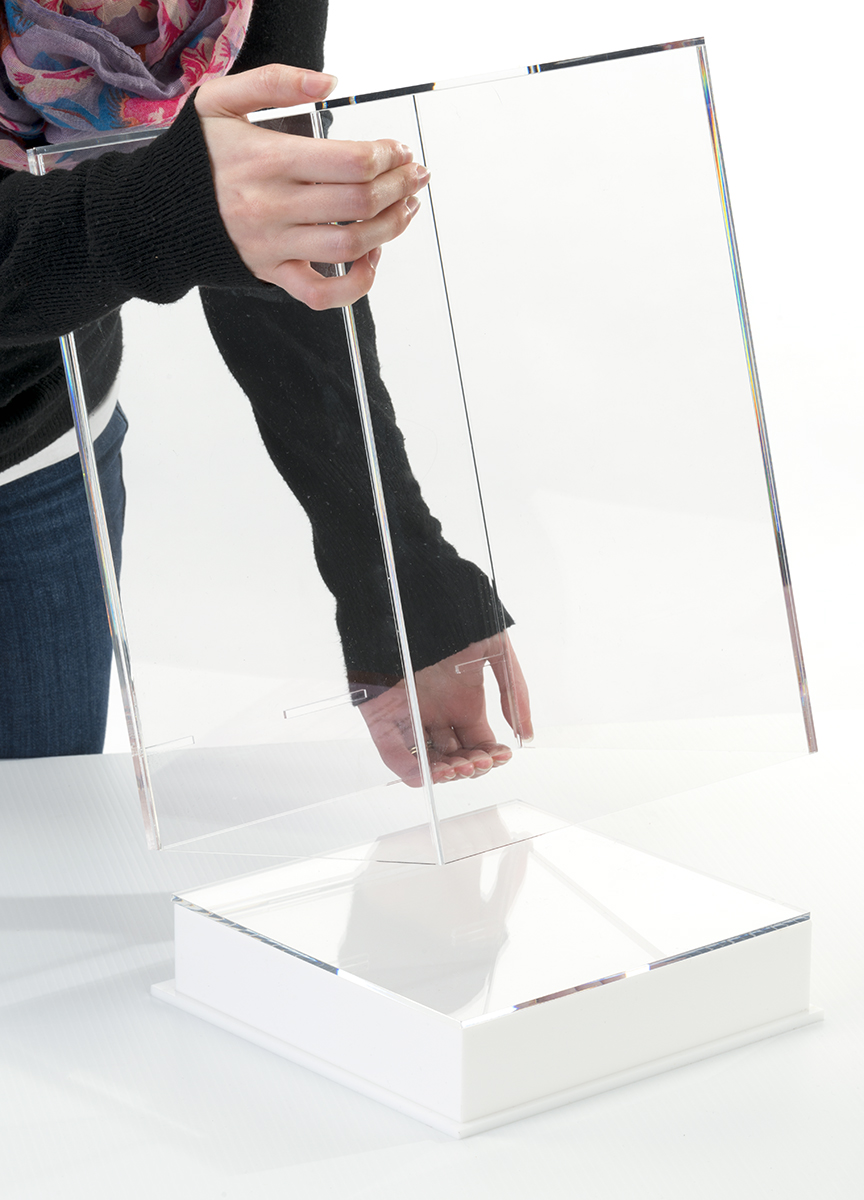 Countertop Single Display Case with Label | 11” x 17” Sign Holder ...