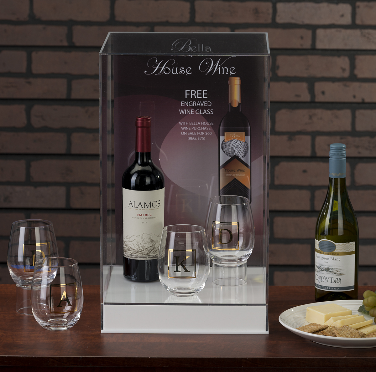 Countertop Single Display Case with Label | 11” x 17” Sign Holder ...