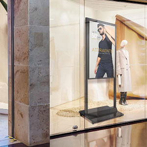 Retail Digital Signage | Dynamic Displays for Store Merchandising ...