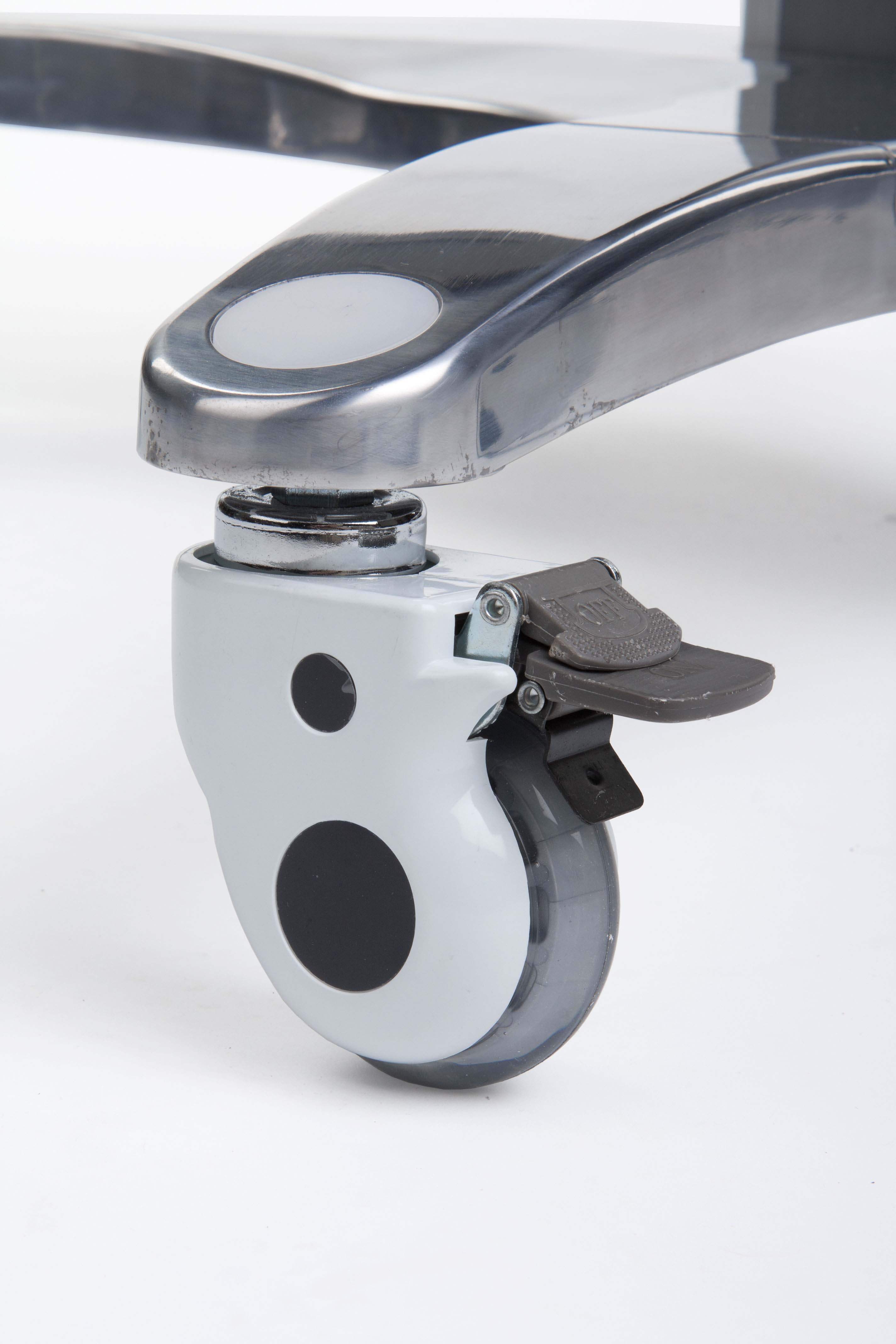 Universal TV Stand | Monitor Display with Wheels | Displays2Go