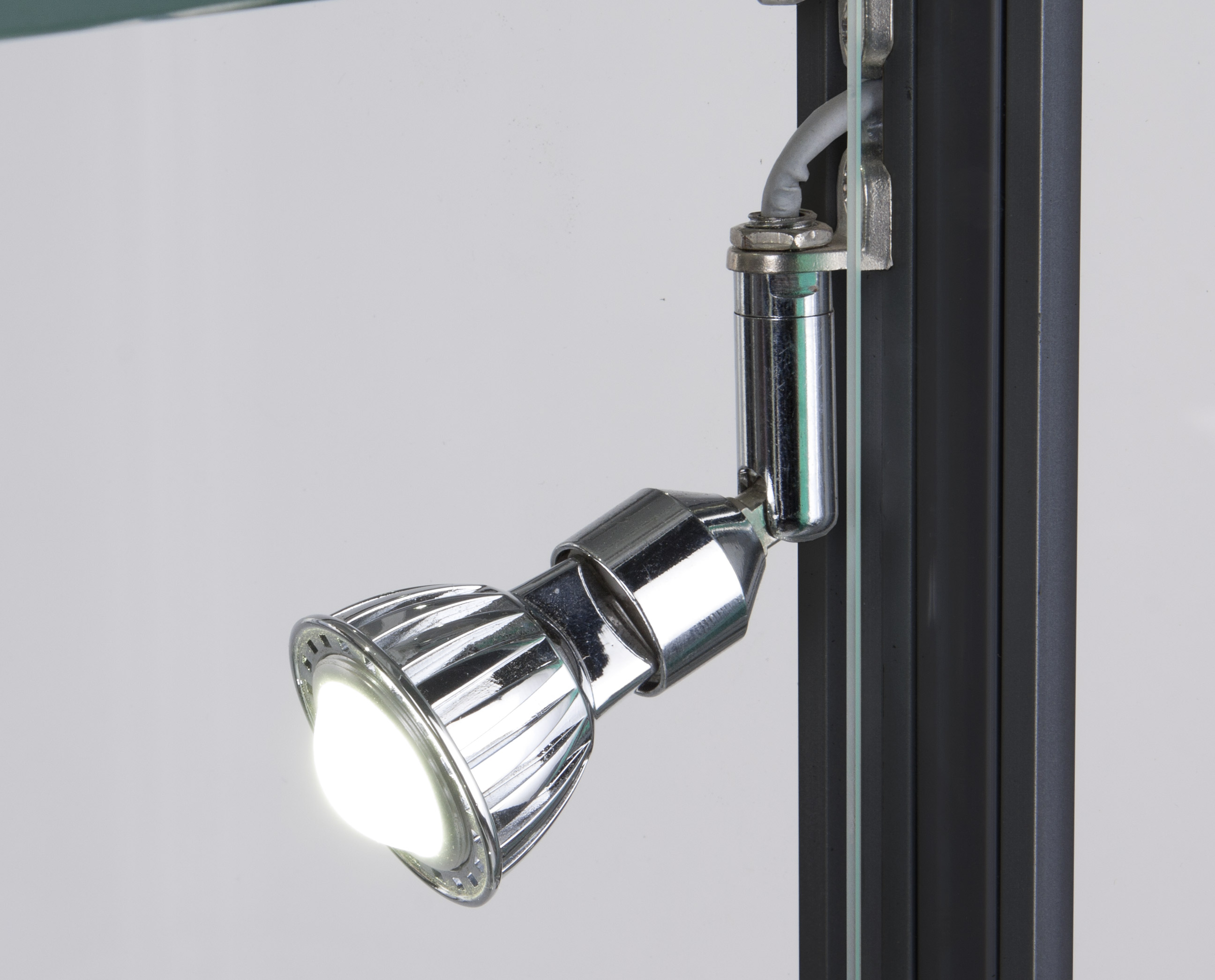 Free Standing Display Cases | Semi-Gloss Aluminum - Halogen Lighting ...