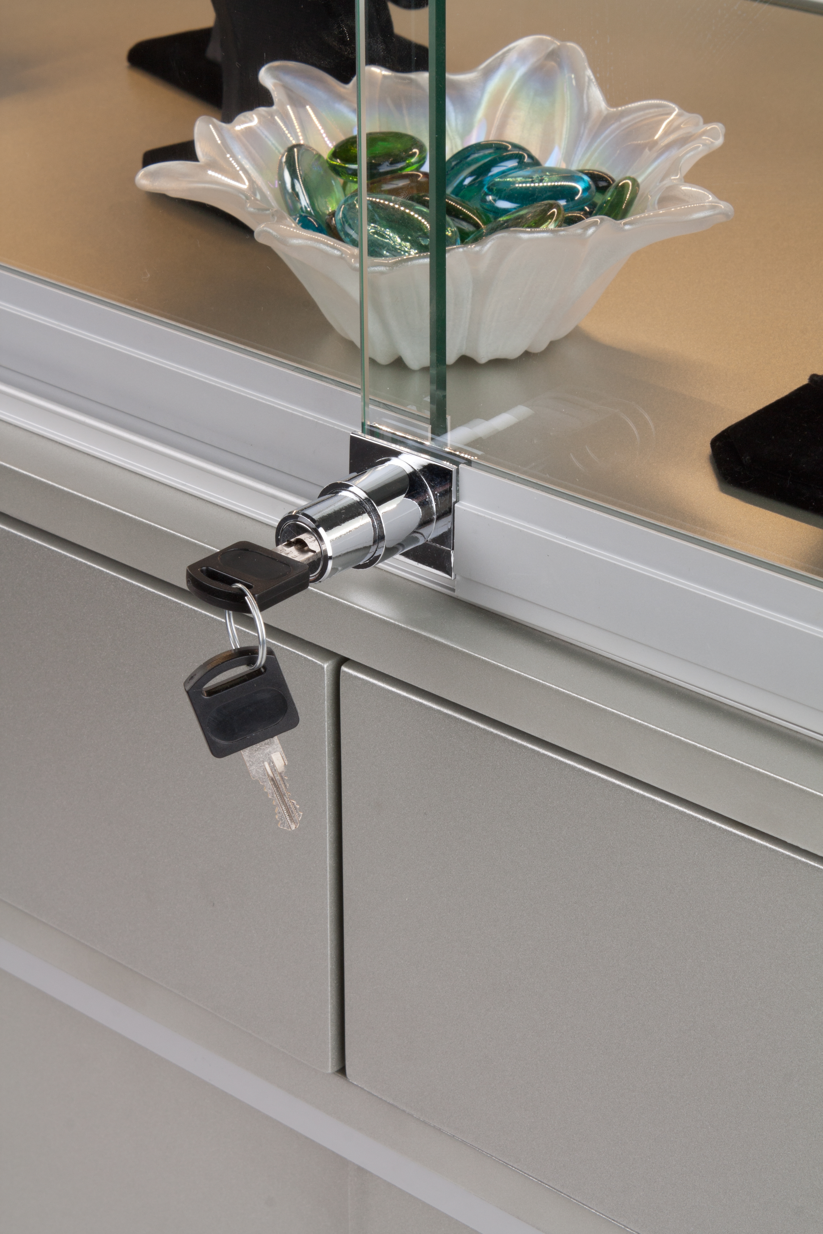Jewelry Display Counter with LED Lights | Quarter Vision Case | Displays2Go