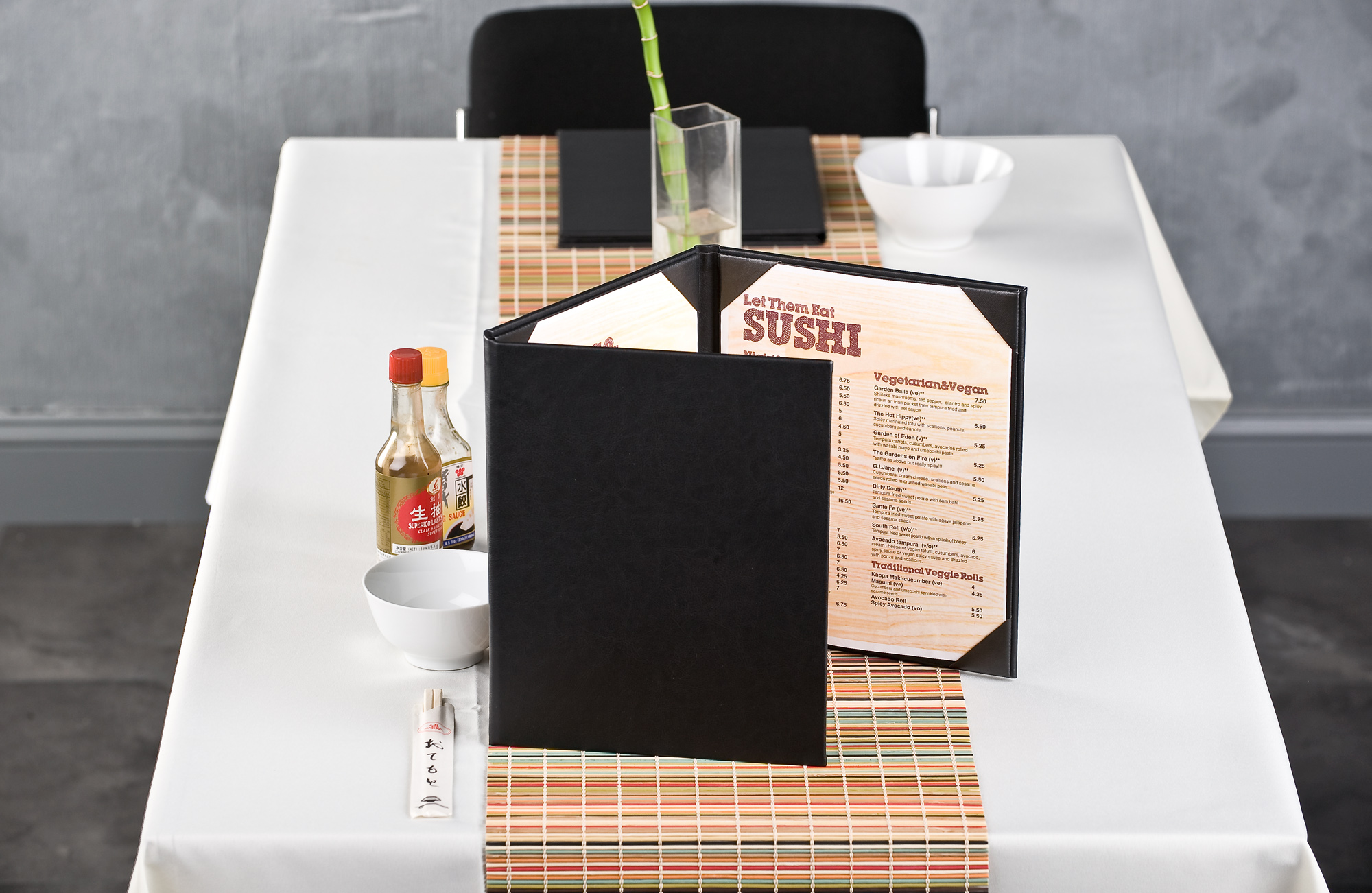 Menu Holders for Restaurants | Tri-Fold Design | Displays2Go