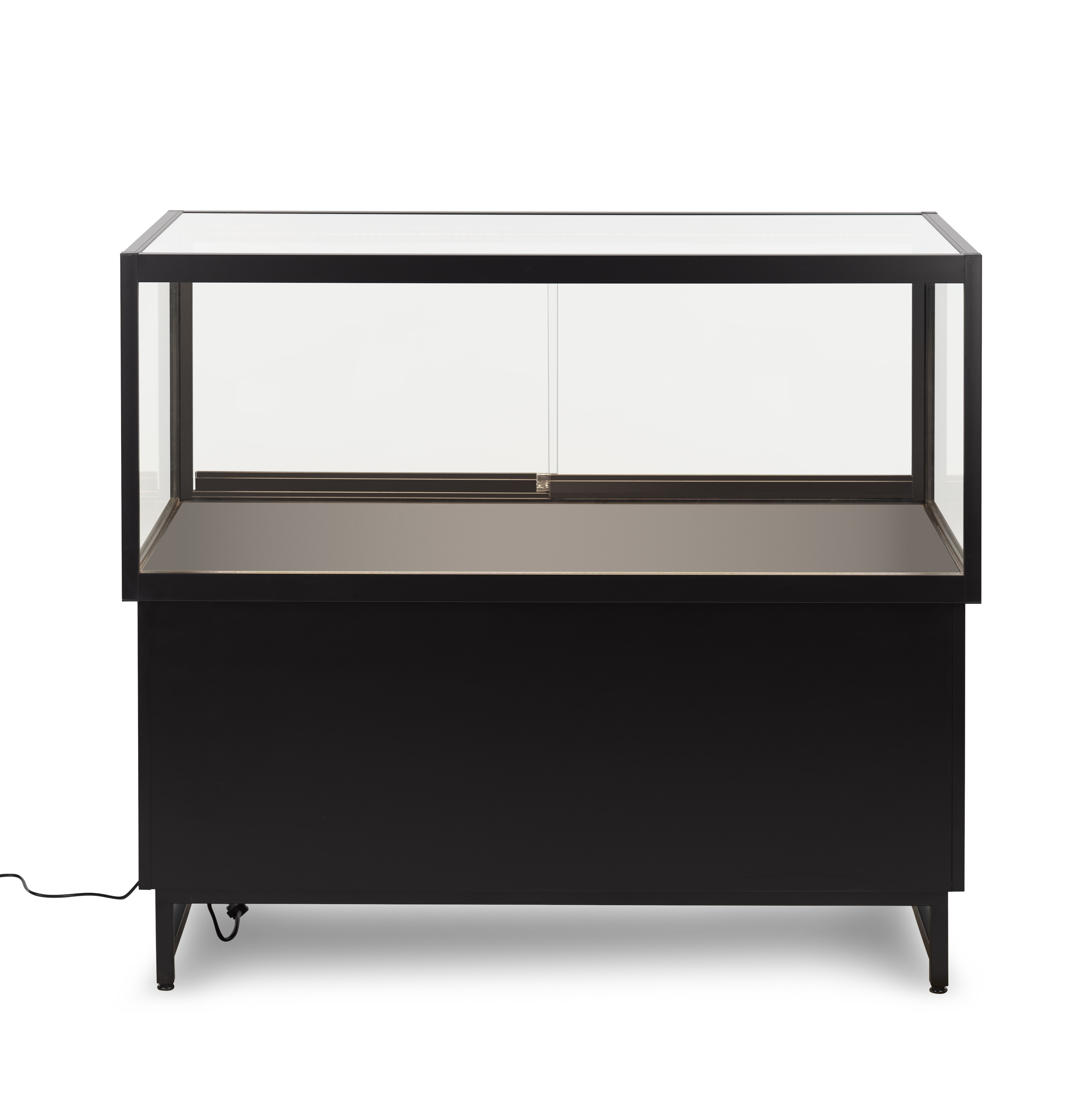 Retail Store Display Case | Illuminated Merchandise Display | Displays2Go