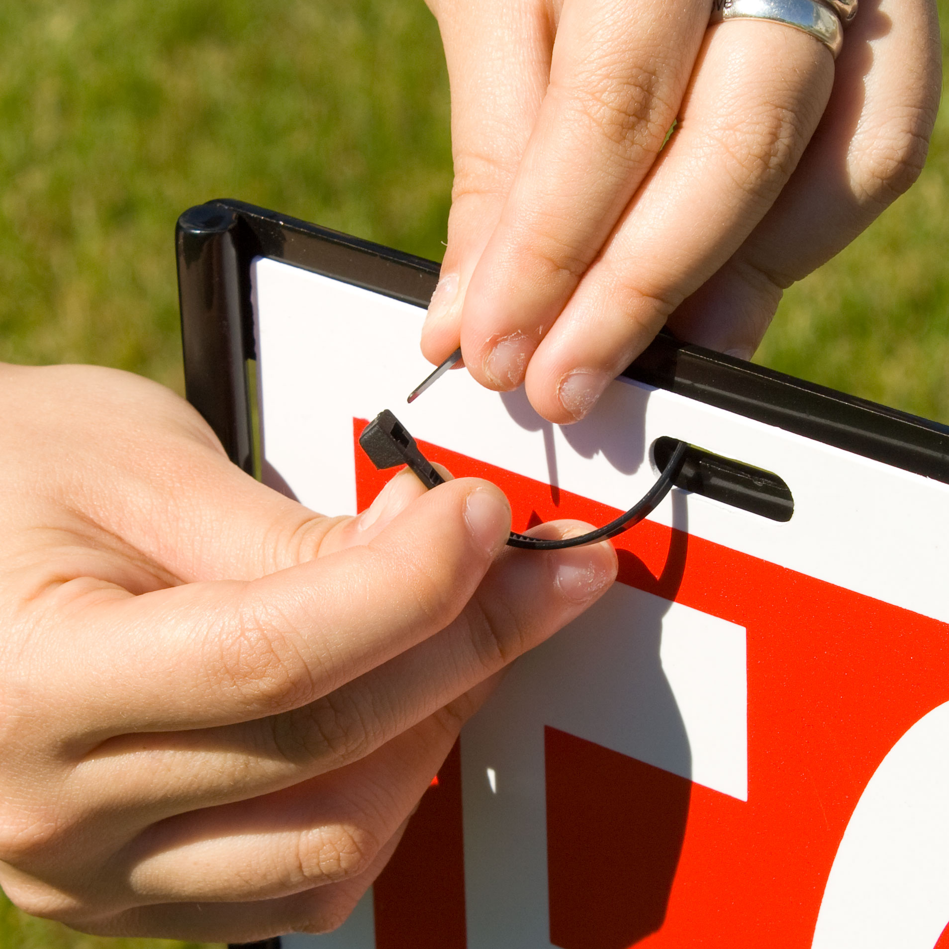 Yard Signs for Campaigns & Real Estate | Metal Frame | Displays2Go