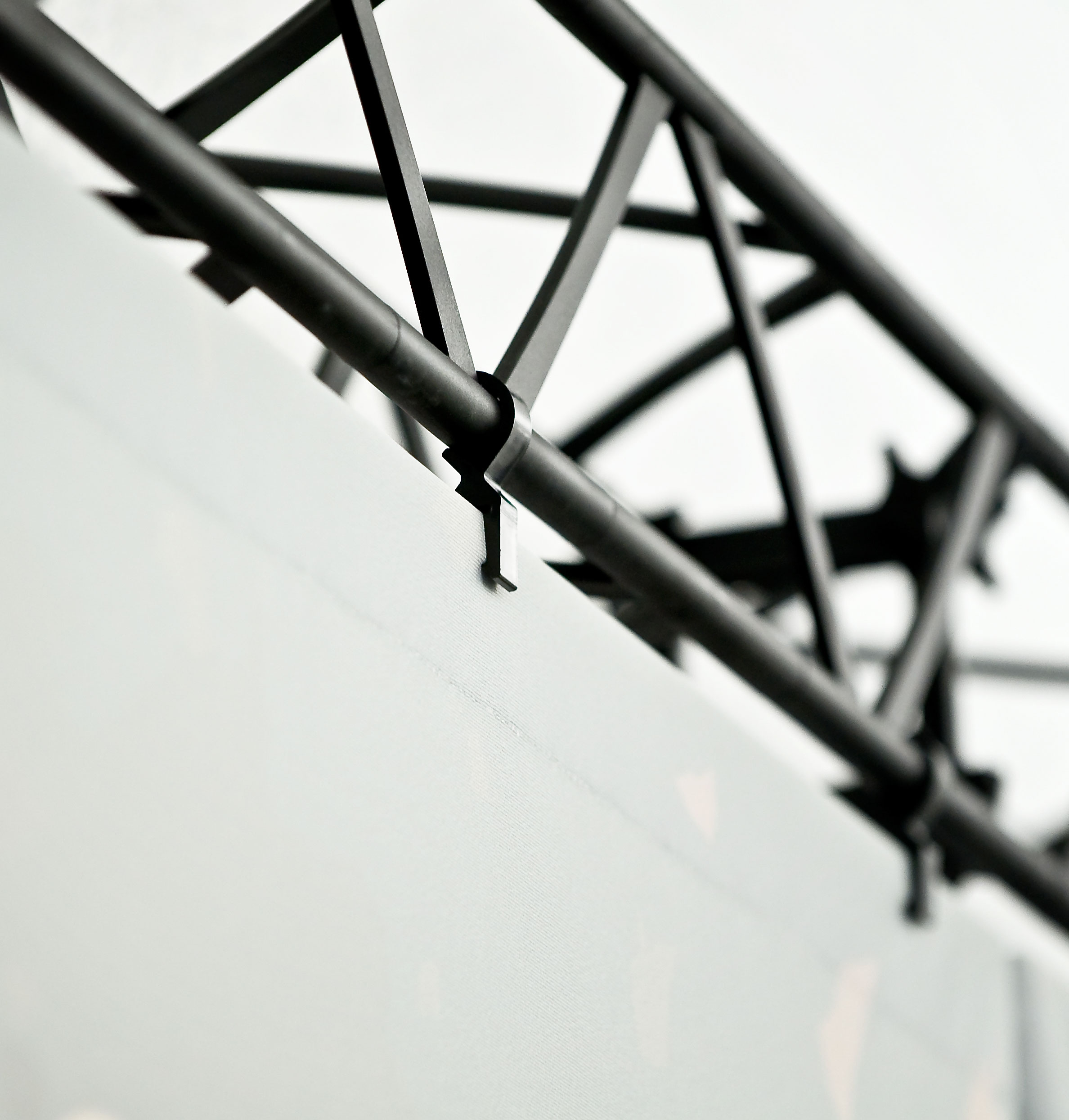 Truss Exhibits with Custom Graphics | Fit 20' x 20' Display Space ...