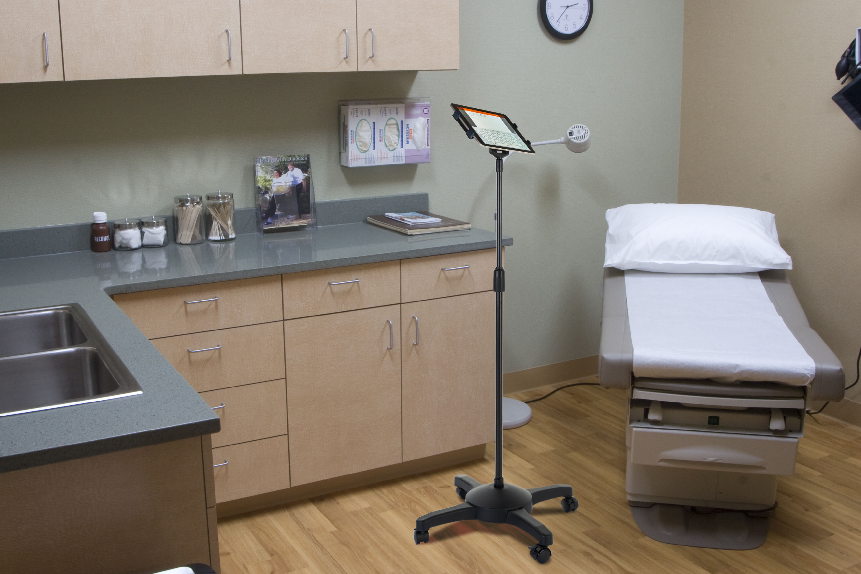 Adjustable Rolling Tablet Stand | Aidata Mobile ViewStand | Displays2Go