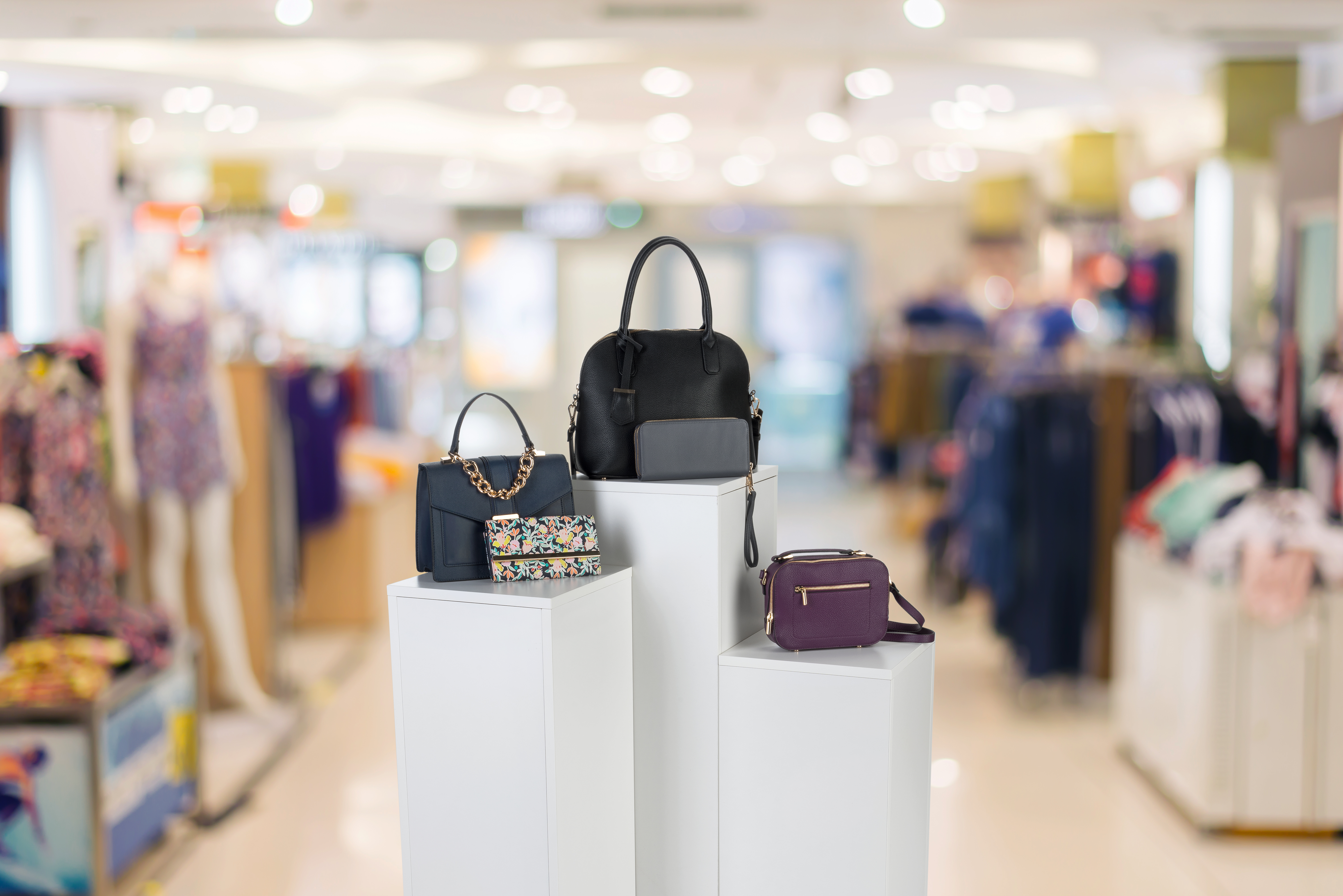 Retail Pedestal | 4 Sizes and 2 Styles | Displays2Go
