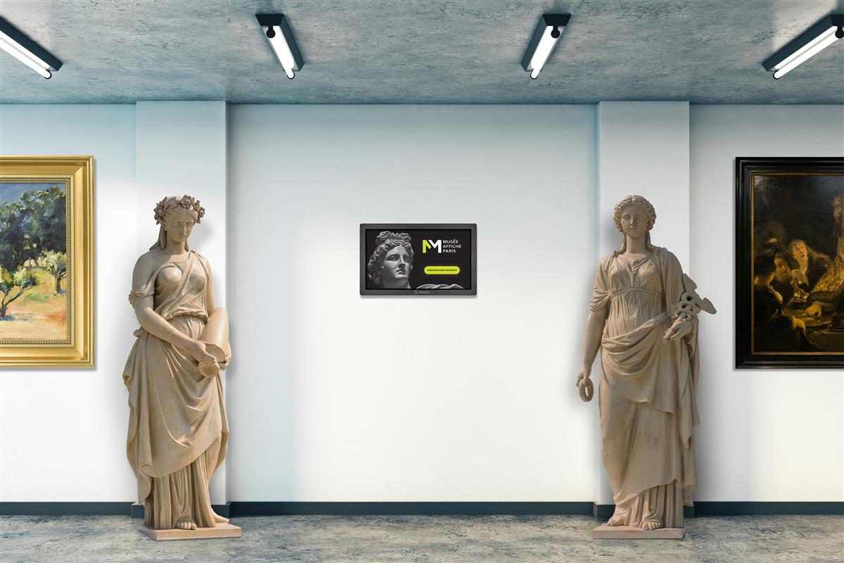 Android Wall Display | 1080p Resolution Interactive Touch Screen