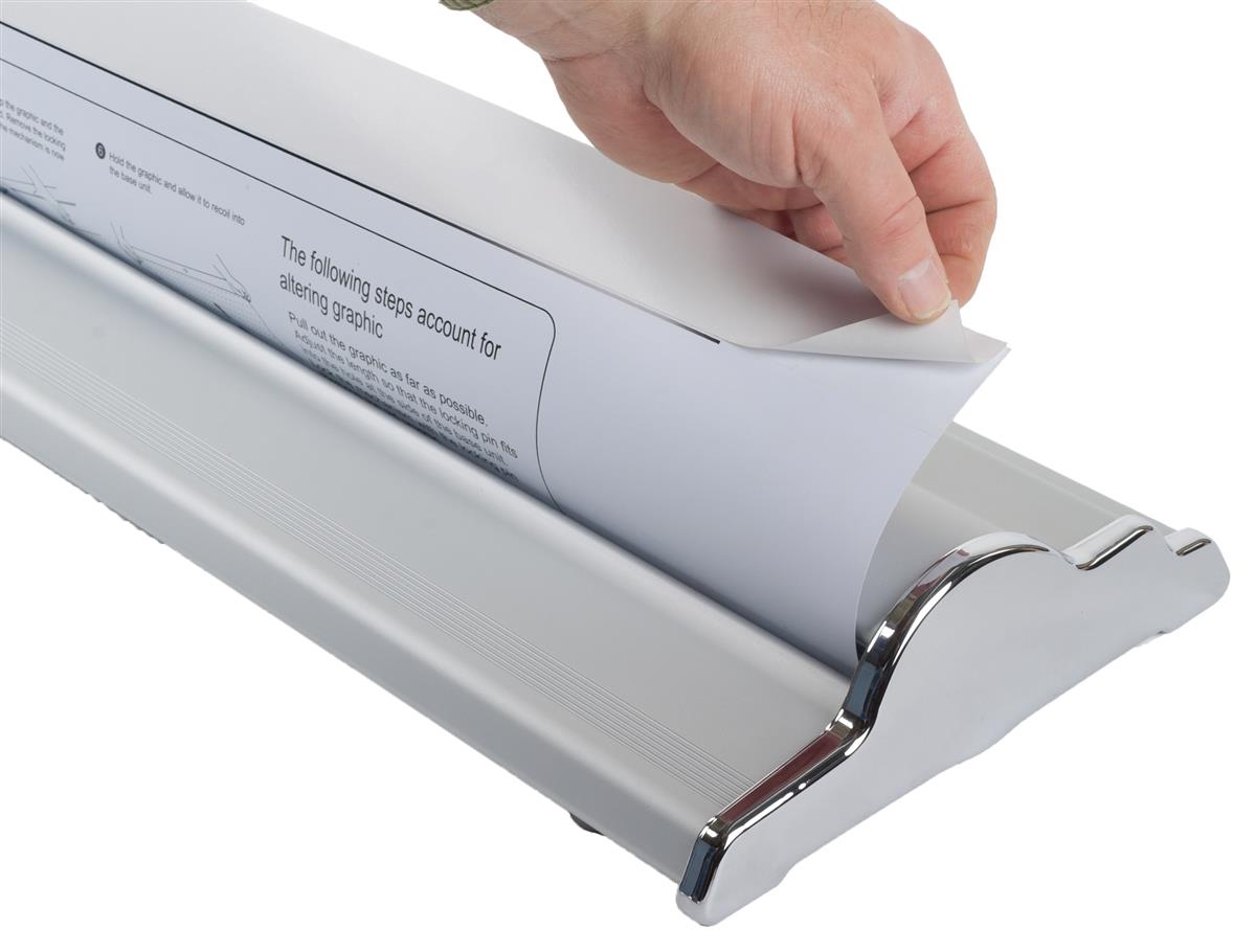 33" Retractable Vinyl Banner Stand | Hard Shell Case