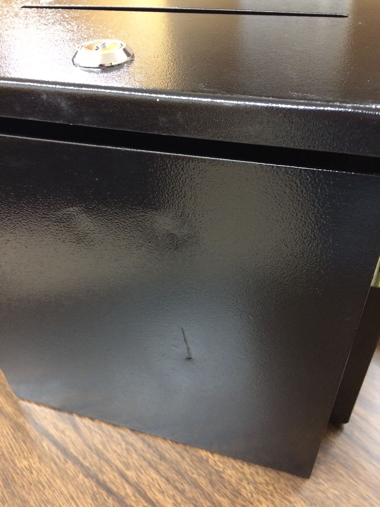 Tyla B.'s review of BDSBWRNBLK | Displays2Go